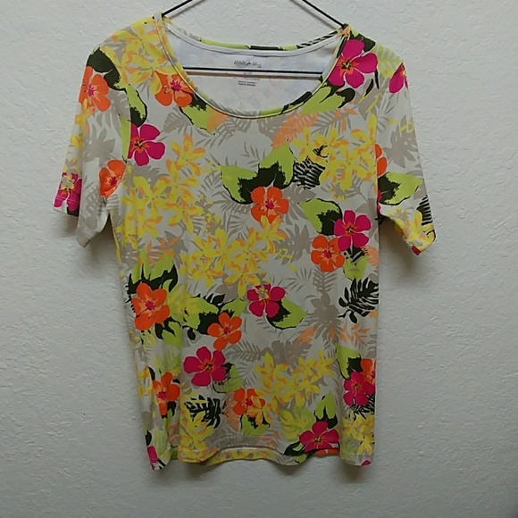 White Stag | Tops | White Stag Pattern Tshirt | Poshmark